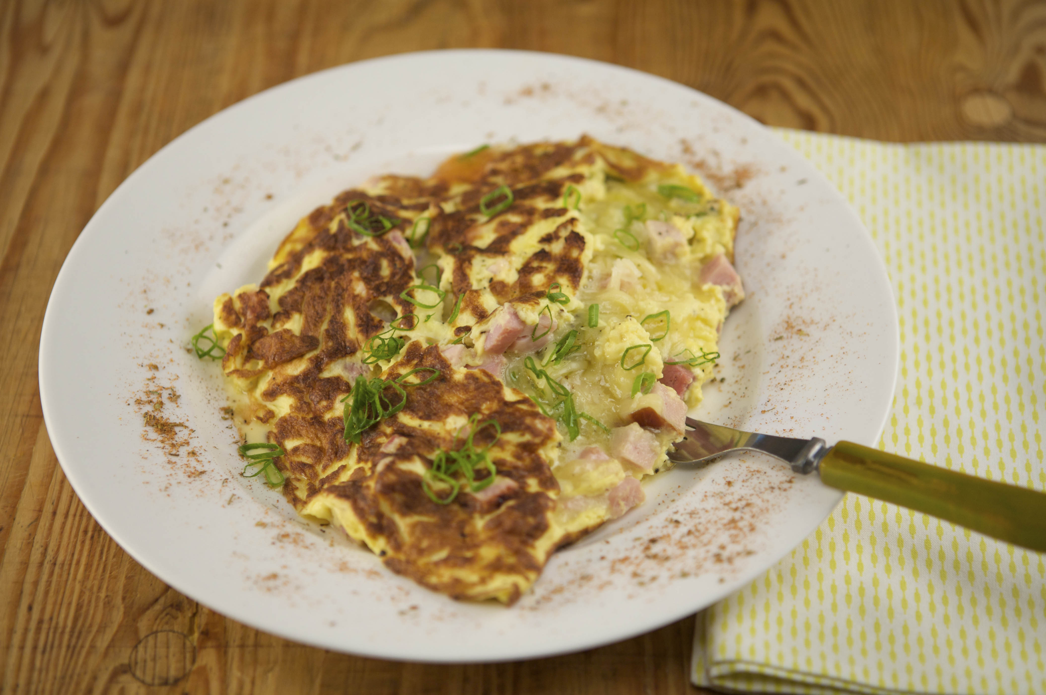 Country Ham And Cheddar Omelet | Emerils.com