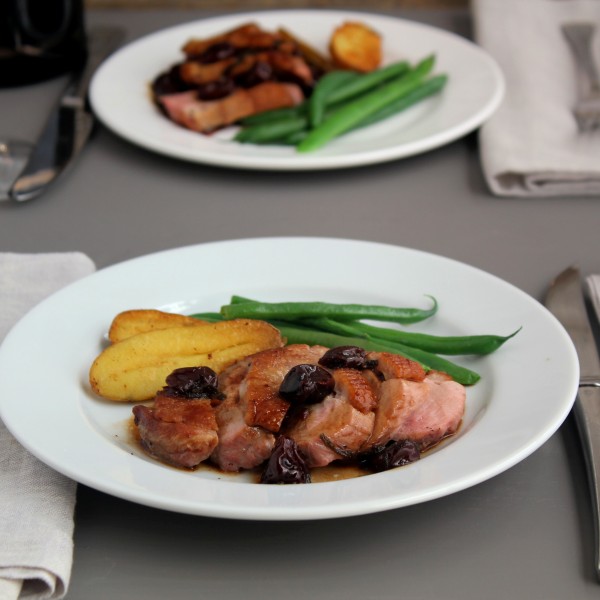 Seared Magret Duck Breasts With Duck Fat, Pan-roasted Fingerling ...